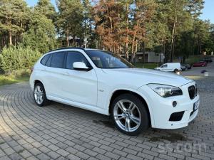 White BMW X1 2011 in Riga, with an engine capacity of 2.00 L and mileage of 239 thousand km for 8200 €, photo 4 on AUTOMOTO.COM.LV