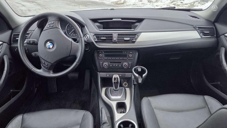 Balts BMW X1 2012 Tauragė, ar dzinēja tilpumu 2.00 L un nobraukumu 220 tūkst. km par 6850 €, foto 8 vietnē AUTOMOTO.COM.LV