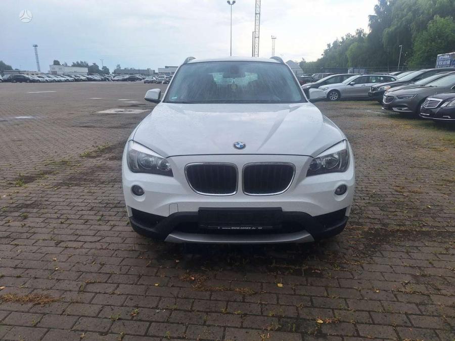 Balts BMW X1 2012 Marijampole, ar dzinēja tilpumu 2.00 L un nobraukumu 180 tūkst. km par 5200 €, foto 3 vietnē AUTOMOTO.COM.LV