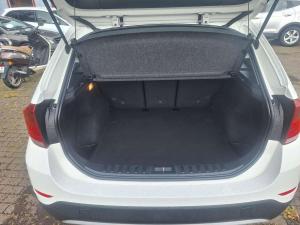 Balts BMW X1 2012 Marijampole, ar dzinēja tilpumu 2.00 L un nobraukumu 180 tūkst. km par 5200 €, foto 9 vietnē AUTOMOTO.COM.LV