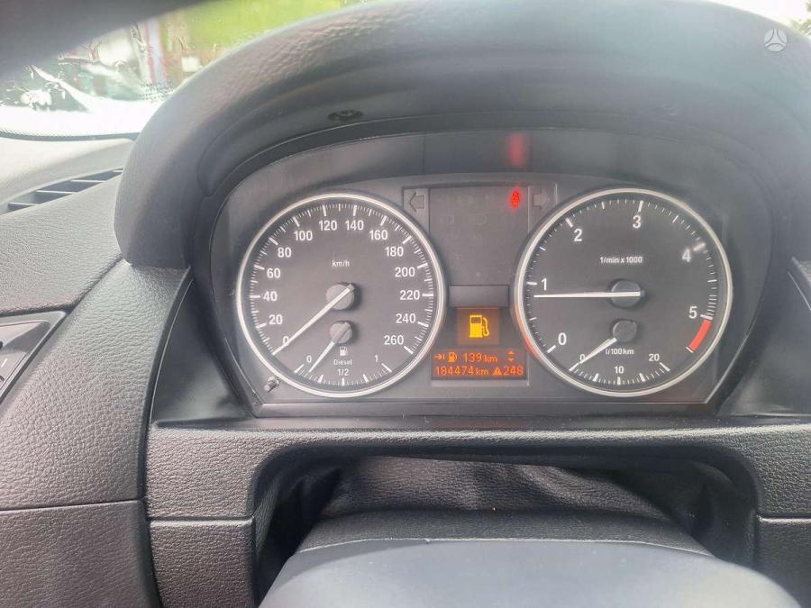 Balts BMW X1 2012 Marijampole, ar dzinēja tilpumu 2.00 L un nobraukumu 180 tūkst. km par 5200 €, foto 13 vietnē AUTOMOTO.COM.LV