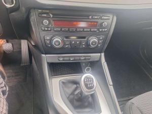 Balts BMW X1 2012 Marijampole, ar dzinēja tilpumu 2.00 L un nobraukumu 180 tūkst. km par 5200 €, foto 14 vietnē AUTOMOTO.COM.LV
