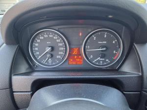 White BMW X1 2012 in Taurage, with an engine capacity of 2.00 L and mileage of 221 thousand km for 6650 €, photo 13 on AUTOMOTO.COM.LV