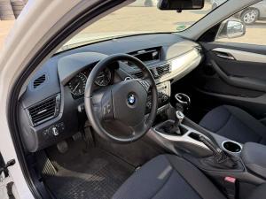 White BMW X1 2012 in Marijampole, with an engine capacity of 2.00 L and mileage of 151 thousand km for 5700 €, photo 11 on AUTOMOTO.COM.LV
