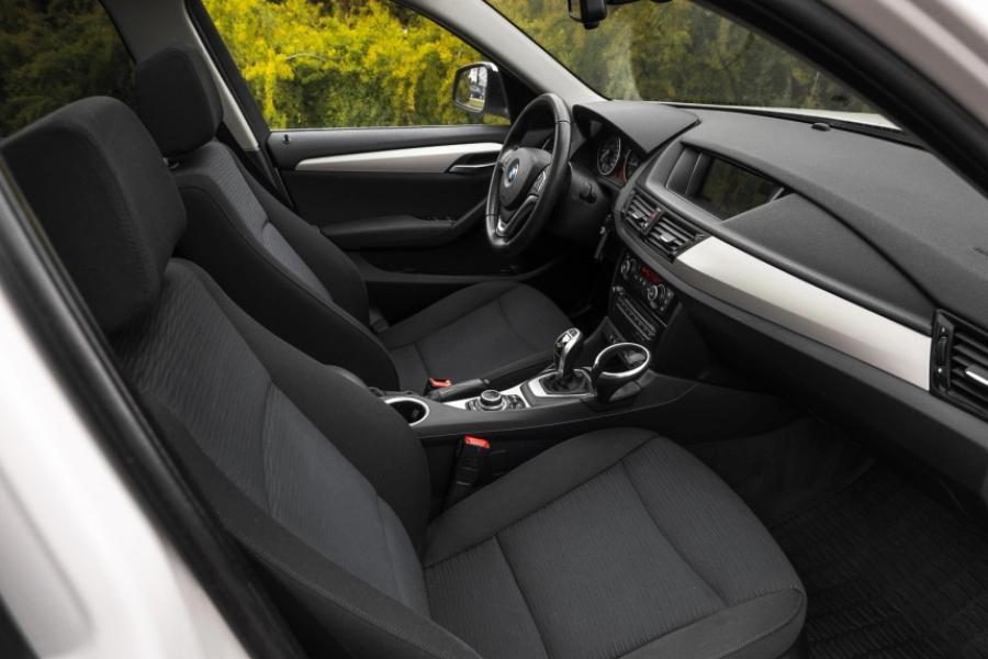 Balts BMW X1 2013 Rīga, ar dzinēja tilpumu 2.00 L un nobraukumu 214 tūkst. km par 9990 €, foto 8 vietnē AUTOMOTO.COM.LV
