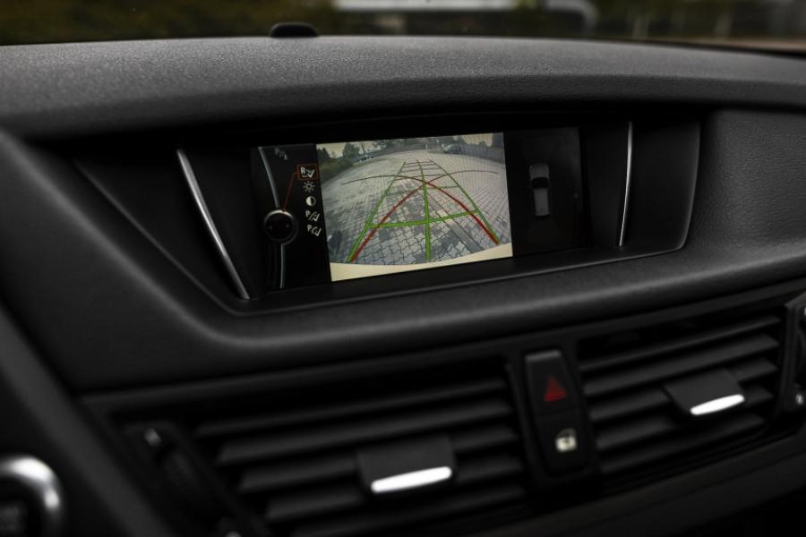 Balts BMW X1 2013 Rīga, ar dzinēja tilpumu 2.00 L un nobraukumu 214 tūkst. km par 9990 €, foto 20 vietnē AUTOMOTO.COM.LV