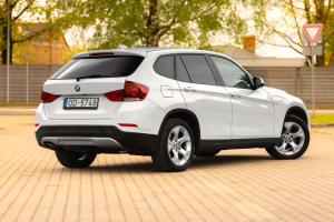 Balts BMW X1 2013 Jelgava, ar dzinēja tilpumu 2.00 L un nobraukumu 214 tūkst. km par 9790 €, foto 5 vietnē AUTOMOTO.COM.LV