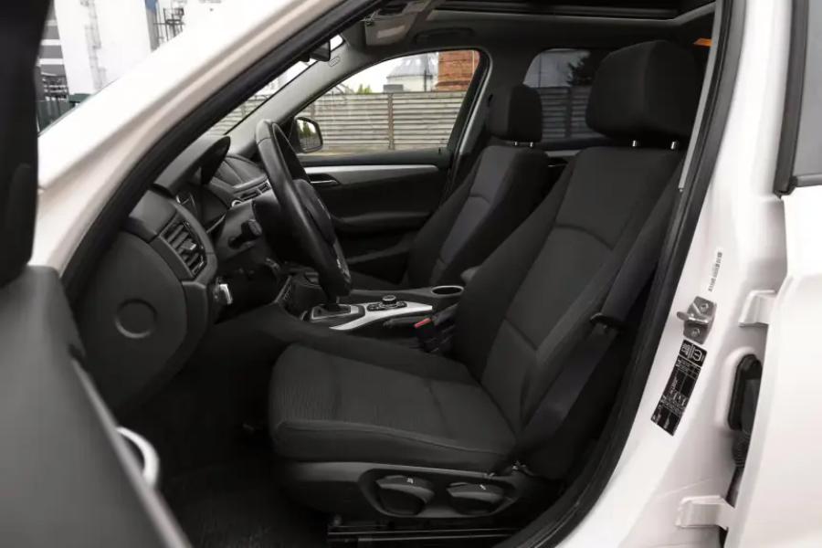 Balts BMW X1 2013 Jelgava, ar dzinēja tilpumu 2.00 L un nobraukumu 214 tūkst. km par 9790 €, foto 15 vietnē AUTOMOTO.COM.LV