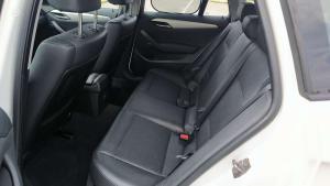 White BMW X1 2013 in Vilnius, with an engine capacity of 2.00 L and mileage of 207 thousand km for 7250 €, photo 12 on AUTOMOTO.COM.LV
