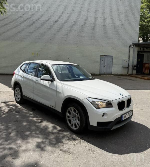 Balts BMW X1 2013 Rīga, ar dzinēja tilpumu 2.00 L un nobraukumu 420 tūkst. km par 5400 €, foto 2 vietnē AUTOMOTO.COM.LV