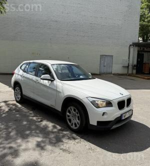 White BMW X1 2013 in Riga, with an engine capacity of 2.00 L and mileage of 420 thousand km for 5400 €, photo 3 on AUTOMOTO.COM.LV