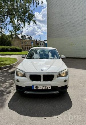 White BMW X1 2013 in Riga, with an engine capacity of 2.00 L and mileage of 420 thousand km for 5400 €, photo 4 on AUTOMOTO.COM.LV