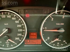 White BMW X1 2013 in Riga, with an engine capacity of 2.00 L and mileage of 420 thousand km for 5400 €, photo 6 on AUTOMOTO.COM.LV