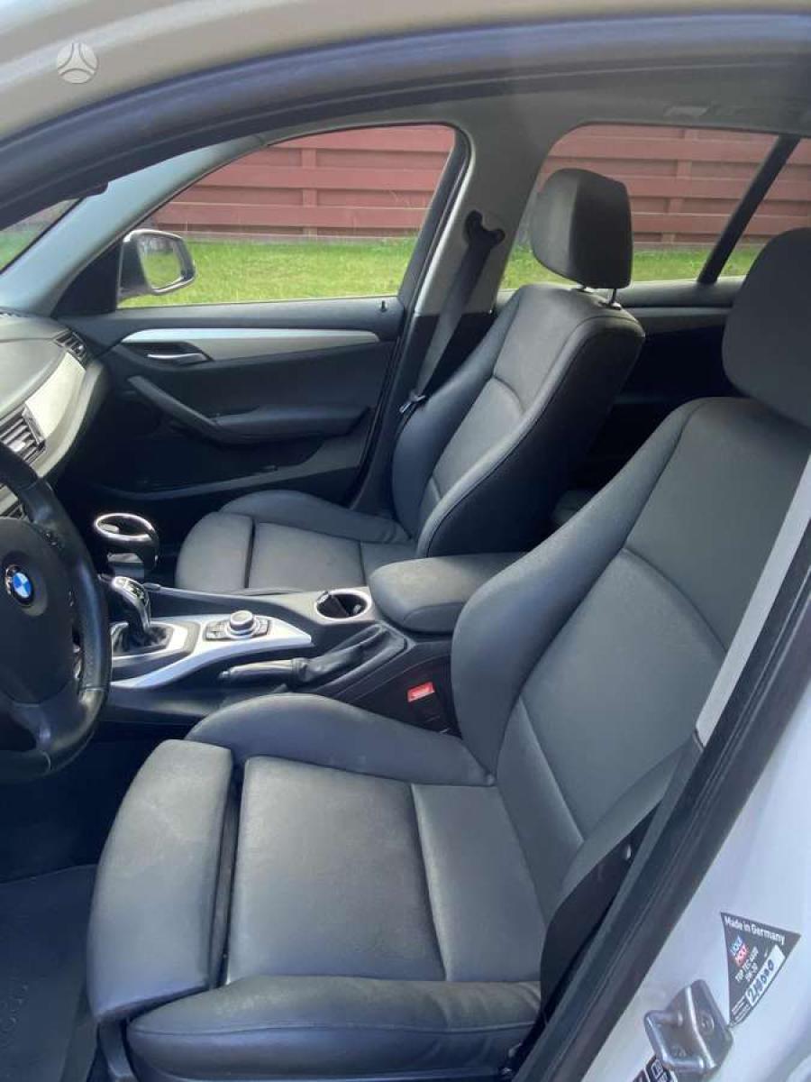 Balts BMW X1 2013 Kauņa, ar dzinēja tilpumu 2.00 L un nobraukumu 235 tūkst. km par 8000 €, foto 10 vietnē AUTOMOTO.COM.LV