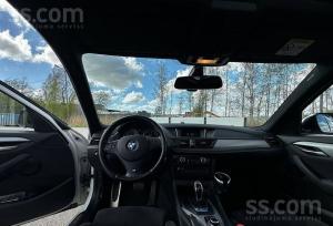 Белый БМВ Х1 2013 в Елгава, объемом двигателя 2.00 л и пробегом 252 тыс. км за 9500 €, фото 14 на AUTOMOTO.COM.LV