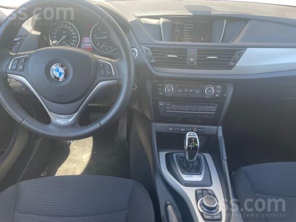White BMW X1 2015 in Riga, with an engine capacity of 2.00 L and mileage of 0 thousand km for 8000 €, photo 3 on AUTOMOTO.COM.LV