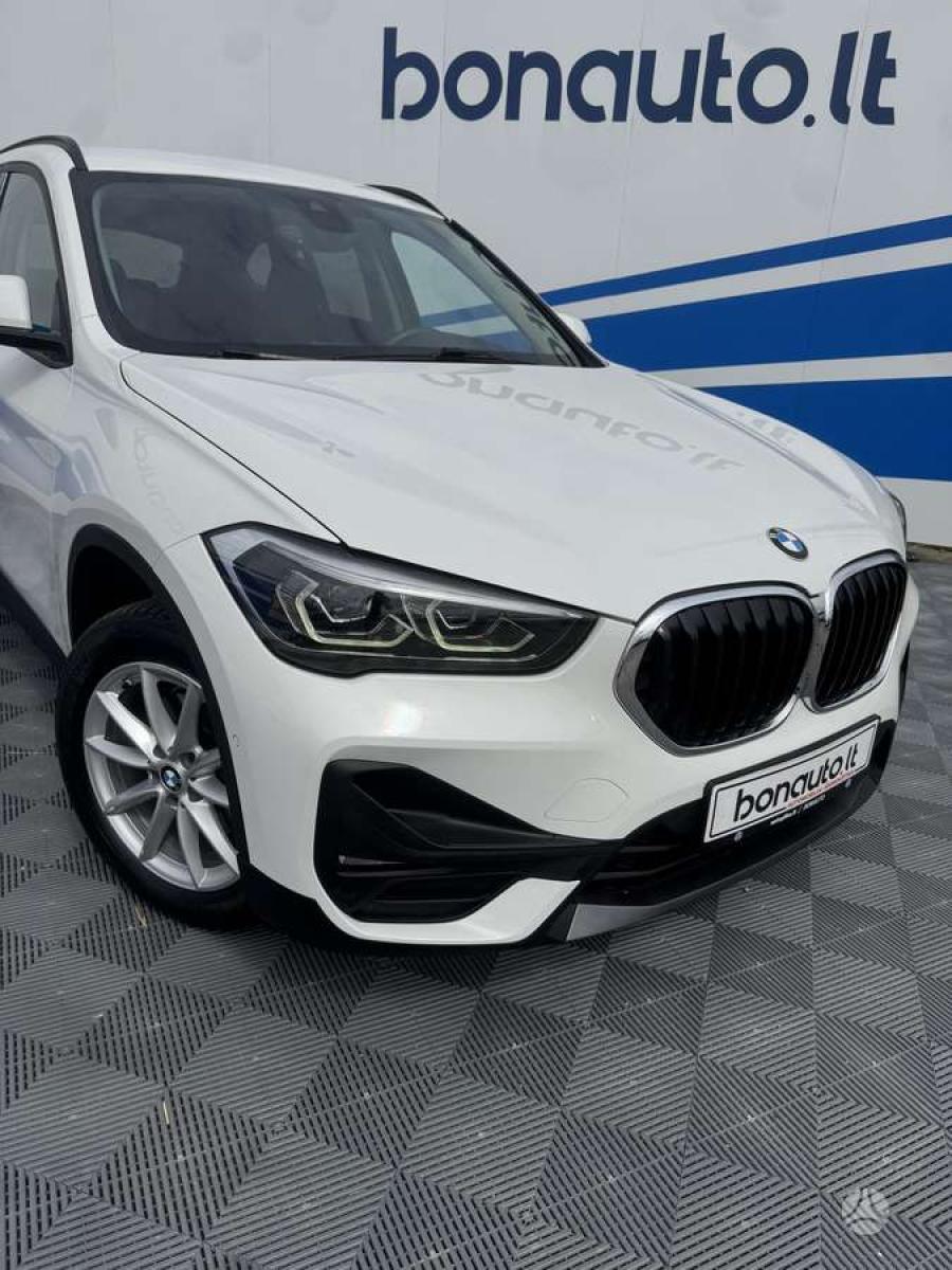 White BMW X1 2021 in Kaunas, with an engine capacity of 2.00 L and mileage of 216 thousand km for 16499 €, photo 7 on AUTOMOTO.COM.LV