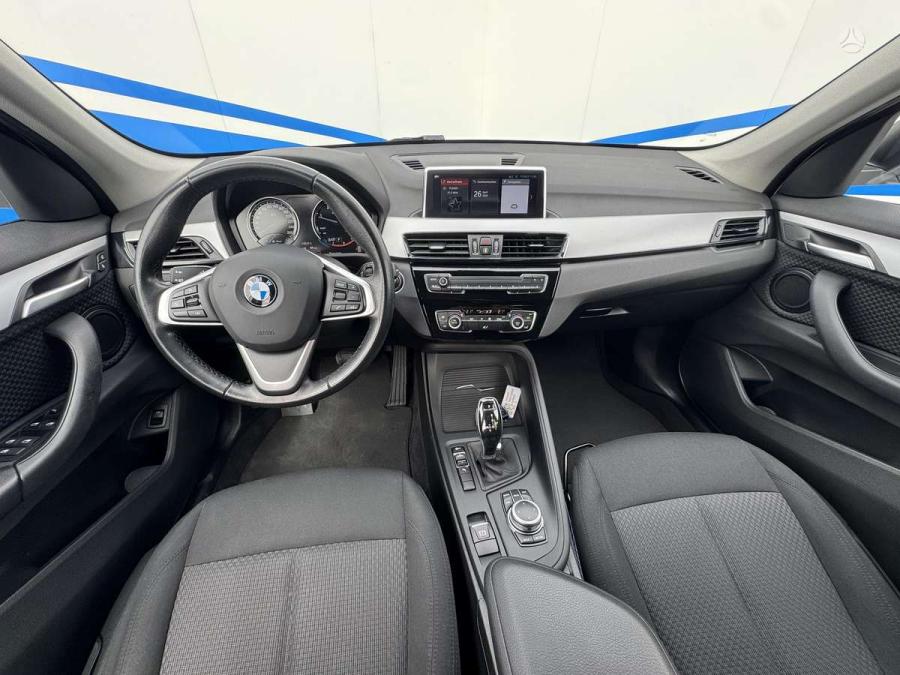 White BMW X1 2021 in Kaunas, with an engine capacity of 2.00 L and mileage of 216 thousand km for 16499 €, photo 9 on AUTOMOTO.COM.LV