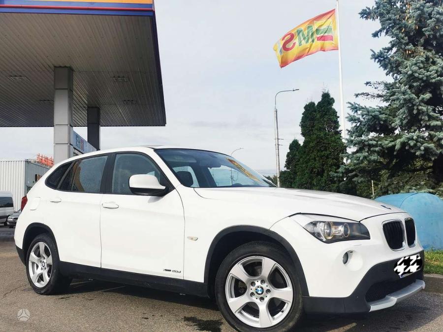 Balts BMW X1 2012 Viļņa, ar dzinēja tilpumu 2.00 L un nobraukumu 88 tūkst. km par 6990 €, foto 1 vietnē AUTOMOTO.COM.LV