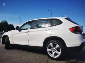 Balts BMW X1 2012 Viļņa, ar dzinēja tilpumu 2.00 L un nobraukumu 88 tūkst. km par 6990 €, foto 16 vietnē AUTOMOTO.COM.LV