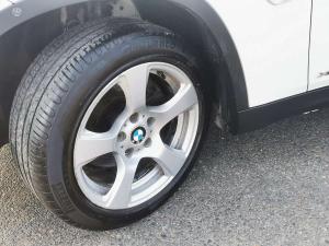 Balts BMW X1 2012 Viļņa, ar dzinēja tilpumu 2.00 L un nobraukumu 88 tūkst. km par 6990 €, foto 23 vietnē AUTOMOTO.COM.LV