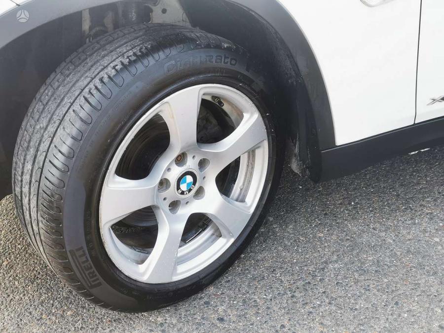 Balts BMW X1 2012 Viļņa, ar dzinēja tilpumu 2.00 L un nobraukumu 88 tūkst. km par 6990 €, foto 23 vietnē AUTOMOTO.COM.LV