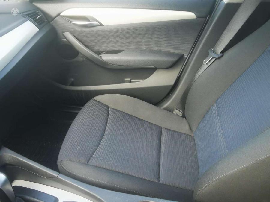 Balts BMW X1 2012 Viļņa, ar dzinēja tilpumu 2.00 L un nobraukumu 88 tūkst. km par 6990 €, foto 24 vietnē AUTOMOTO.COM.LV