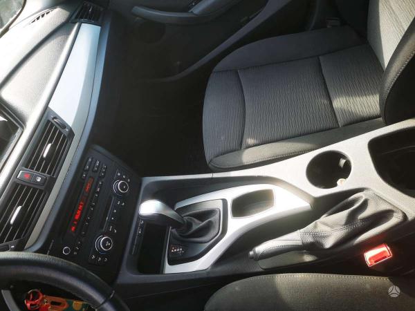 Balts BMW X1 2012 Viļņa, ar dzinēja tilpumu 2.00 L un nobraukumu 88 tūkst. km par 6400 €, foto 6 vietnē AUTOMOTO.COM.LV