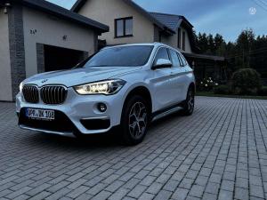 White BMW X1 2018 in Vilnius, with an engine capacity of 2.00 L and mileage of 260 thousand km for 13950 €, photo 4 on AUTOMOTO.COM.LV