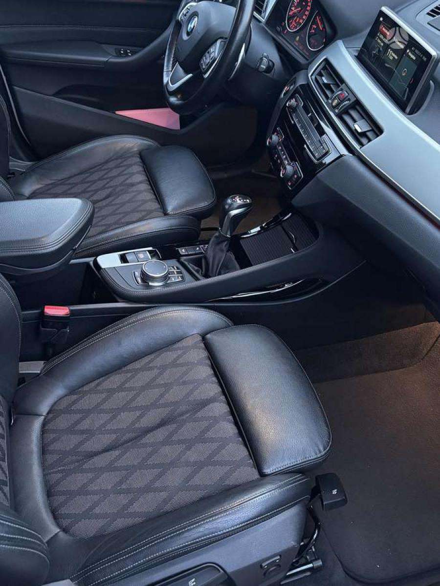 White BMW X1 2018 in Vilnius, with an engine capacity of 2.00 L and mileage of 260 thousand km for 13950 €, photo 20 on AUTOMOTO.COM.LV