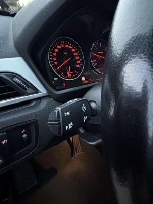 White BMW X1 2018 in Vilnius, with an engine capacity of 2.00 L and mileage of 260 thousand km for 13950 €, photo 26 on AUTOMOTO.COM.LV