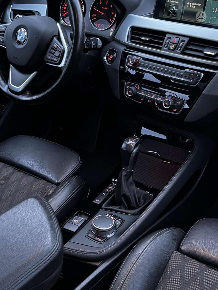 White BMW X1 2018 in Vilnius, with an engine capacity of 2.00 L and mileage of 260 thousand km for 13950 €, photo 29 on AUTOMOTO.COM.LV