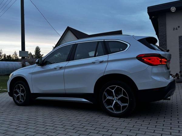 Balts BMW X1 2018 Viļņa, ar dzinēja tilpumu 2.00 L un nobraukumu 260 tūkst. km par 13900 €, foto 5 vietnē AUTOMOTO.COM.LV