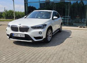 White BMW X1 2019 in Kaunas, with an engine capacity of 1.50 L and mileage of 131 thousand km for 14500 €, photo  on AUTOMOTO.COM.LV