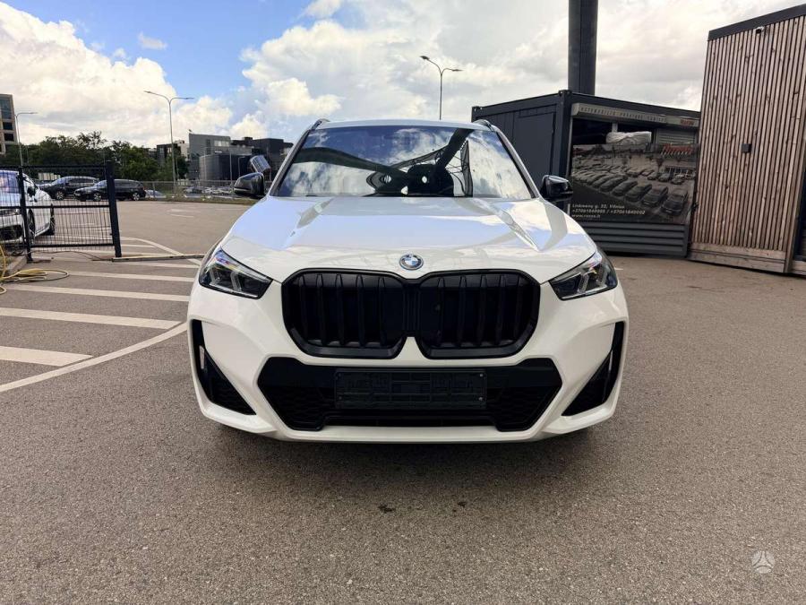 Balts BMW X1 2023 Viļņa, ar dzinēja tilpumu 1.50 L un nobraukumu 177 tūkst. km par 32400 €, foto 4 vietnē AUTOMOTO.COM.LV