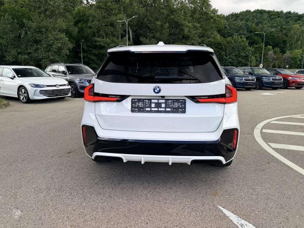 Balts BMW X1 2023 Viļņa, ar dzinēja tilpumu 1.50 L un nobraukumu 177 tūkst. km par 32400 €, foto 6 vietnē AUTOMOTO.COM.LV