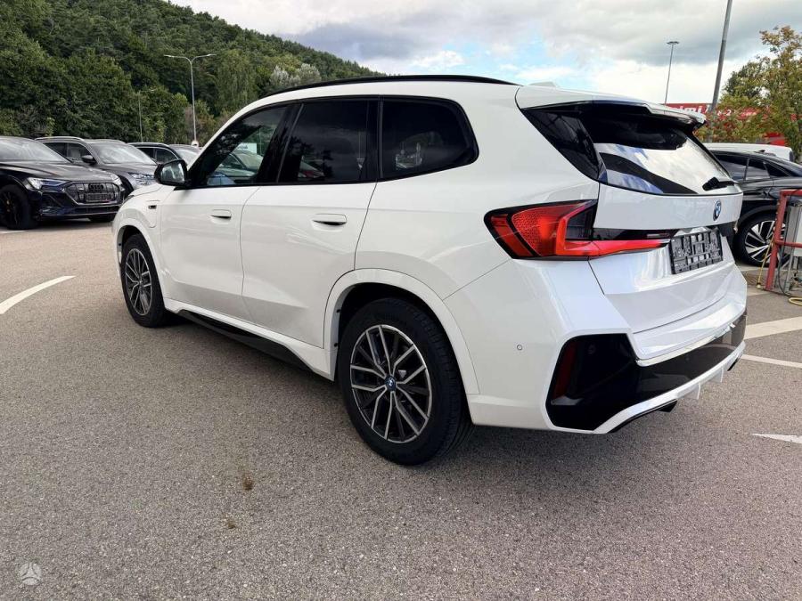Balts BMW X1 2023 Viļņa, ar dzinēja tilpumu 1.50 L un nobraukumu 177 tūkst. km par 32400 €, foto 7 vietnē AUTOMOTO.COM.LV