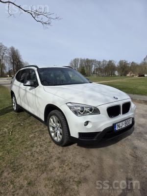 Balts BMW X1 2014 Rīga, ar dzinēja tilpumu 2.00 L un nobraukumu 296 tūkst. km par 8199 €, foto 3 vietnē AUTOMOTO.COM.LV