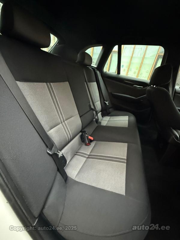 White BMW X1 2010 in Narva, with an engine capacity of 2.00 L and mileage of 250 thousand km for 6499 €, photo 11 on AUTOMOTO.COM.LV