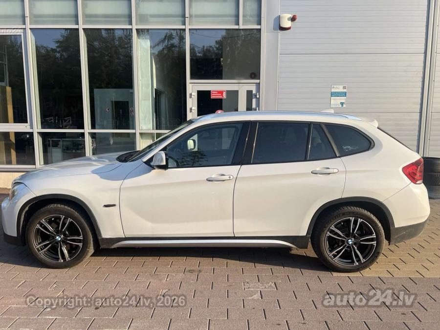 Balts BMW X1 2011 Tallina, ar dzinēja tilpumu 2.00 L un nobraukumu 155 tūkst. km par 9999 €, foto 6 vietnē AUTOMOTO.COM.LV