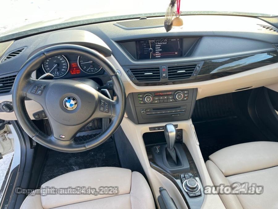 Balts BMW X1 2011 Tallina, ar dzinēja tilpumu 2.00 L un nobraukumu 155 tūkst. km par 9999 €, foto 7 vietnē AUTOMOTO.COM.LV