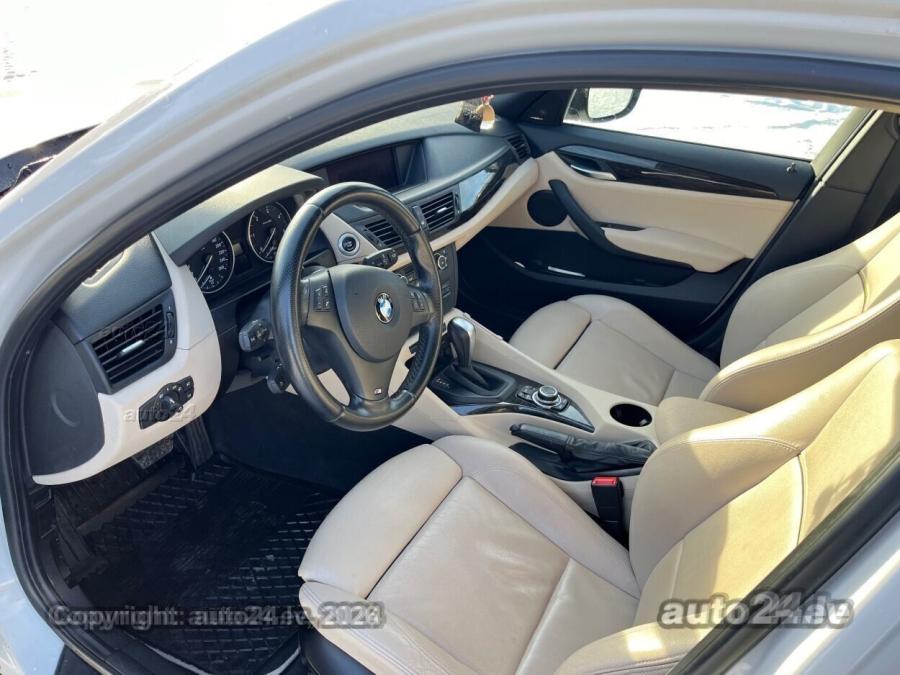 Balts BMW X1 2011 Tallina, ar dzinēja tilpumu 2.00 L un nobraukumu 155 tūkst. km par 9999 €, foto 8 vietnē AUTOMOTO.COM.LV