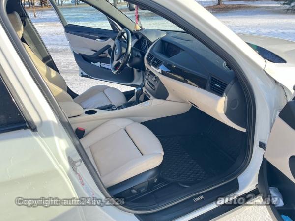 Balts BMW X1 2011 Tallina, ar dzinēja tilpumu 2.00 L un nobraukumu 155 tūkst. km par 9999 €, foto 11 vietnē AUTOMOTO.COM.LV