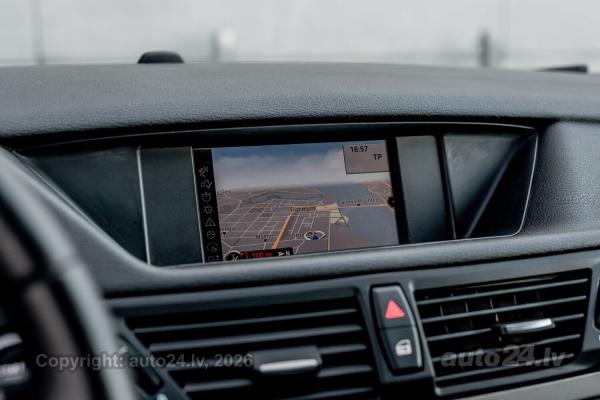 Белый БМВ Х1 2012 в Таллин, объемом двигателя 2.00 л и пробегом 280 тыс. км за 9800 €, фото 9 на AUTOMOTO.COM.LV