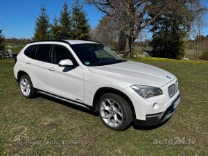 White BMW X1 2014 in Kuressaare, with an engine capacity of 2.00 L and mileage of 276 thousand km for 8890 €, photo 3 on AUTOMOTO.COM.LV