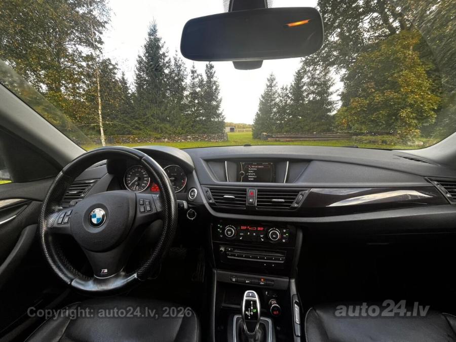 White BMW X1 2014 in Kuressaare, with an engine capacity of 2.00 L and mileage of 276 thousand km for 8890 €, photo 7 on AUTOMOTO.COM.LV