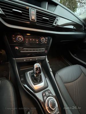 White BMW X1 2014 in Kuressaare, with an engine capacity of 2.00 L and mileage of 276 thousand km for 8890 €, photo 11 on AUTOMOTO.COM.LV