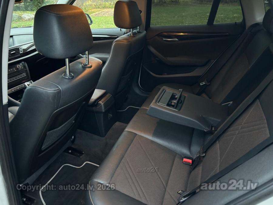 White BMW X1 2014 in Kuressaare, with an engine capacity of 2.00 L and mileage of 276 thousand km for 8890 €, photo 13 on AUTOMOTO.COM.LV