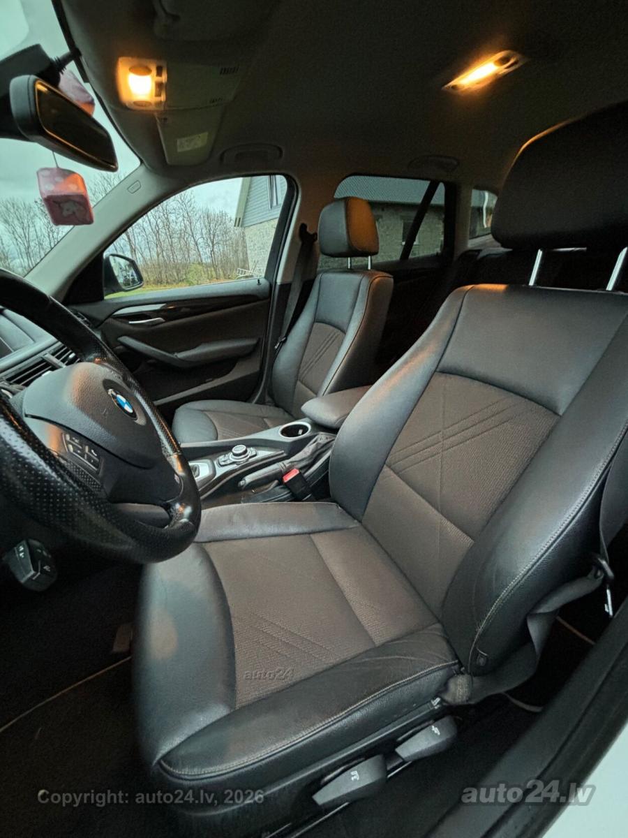 White BMW X1 2014 in Kuressaare, with an engine capacity of 2.00 L and mileage of 276 thousand km for 8890 €, photo 14 on AUTOMOTO.COM.LV