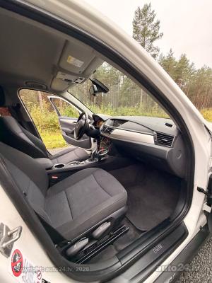 White BMW X1 2014 in Tallinn, with an engine capacity of 2.00 L and mileage of 242 thousand km for 8700 €, photo 5 on AUTOMOTO.COM.LV